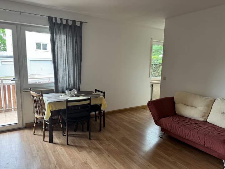 2-zimmer Wohnung Mit Tiefgarage Stellplatz - Randersacker