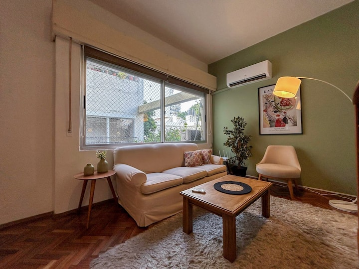 A 1 Min De Parque Villa Biarrtiz - Piso De Madera - Montevideo