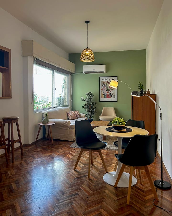 A 1 Min De Parque Villa Biarrtiz - Piso De Madera - Montevideo