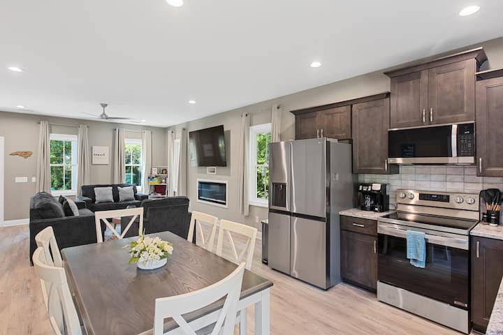 Private New House Near Beach No Checkout Chores - Wilmington, NC
