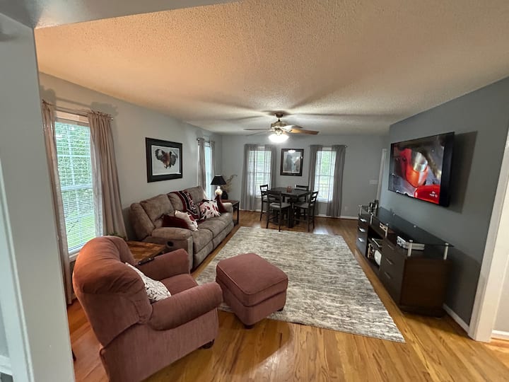 Oak Street Cottage - Lexington, SC