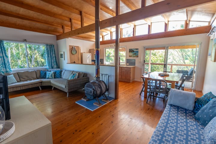 Treeside + Sleeps 6 - Moreton Island