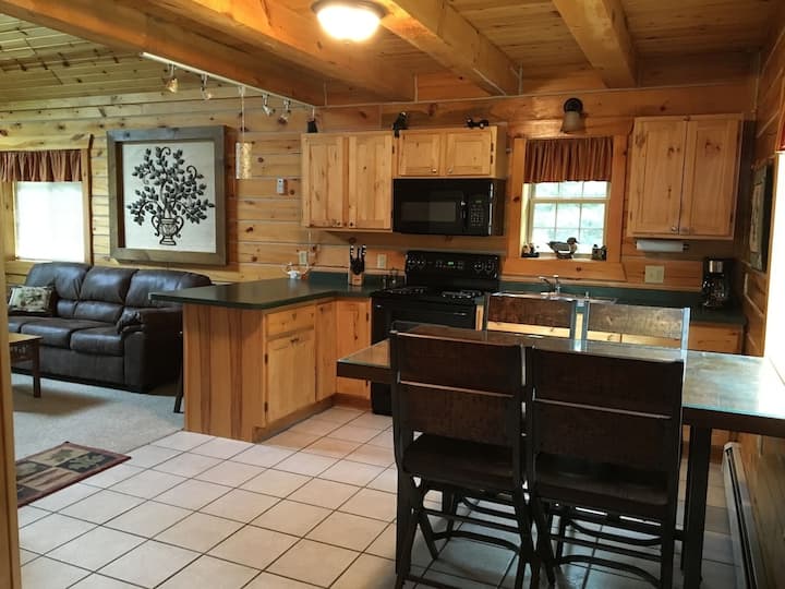 Charming Log Cabin With Wood Burning Fireplace - Hayward, WI