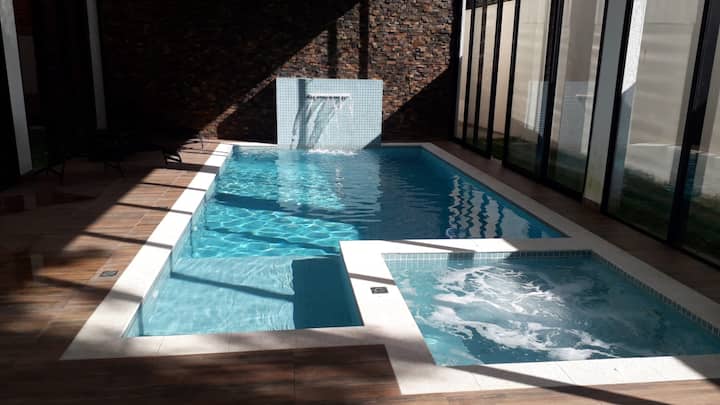 Apto Novo Completo No Centro Em Condomínio Fechado - Santo Antônio do Pinhal