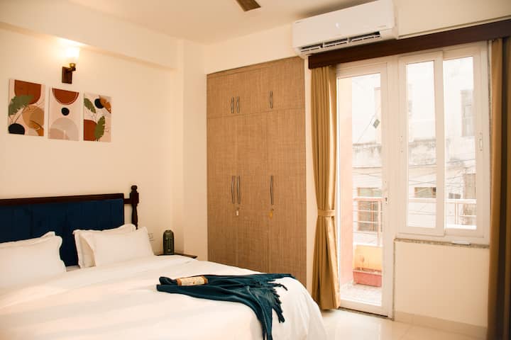 Vaayu Spacious 3bhk Nirvana Near Vishwanath Mandir - Varanasi