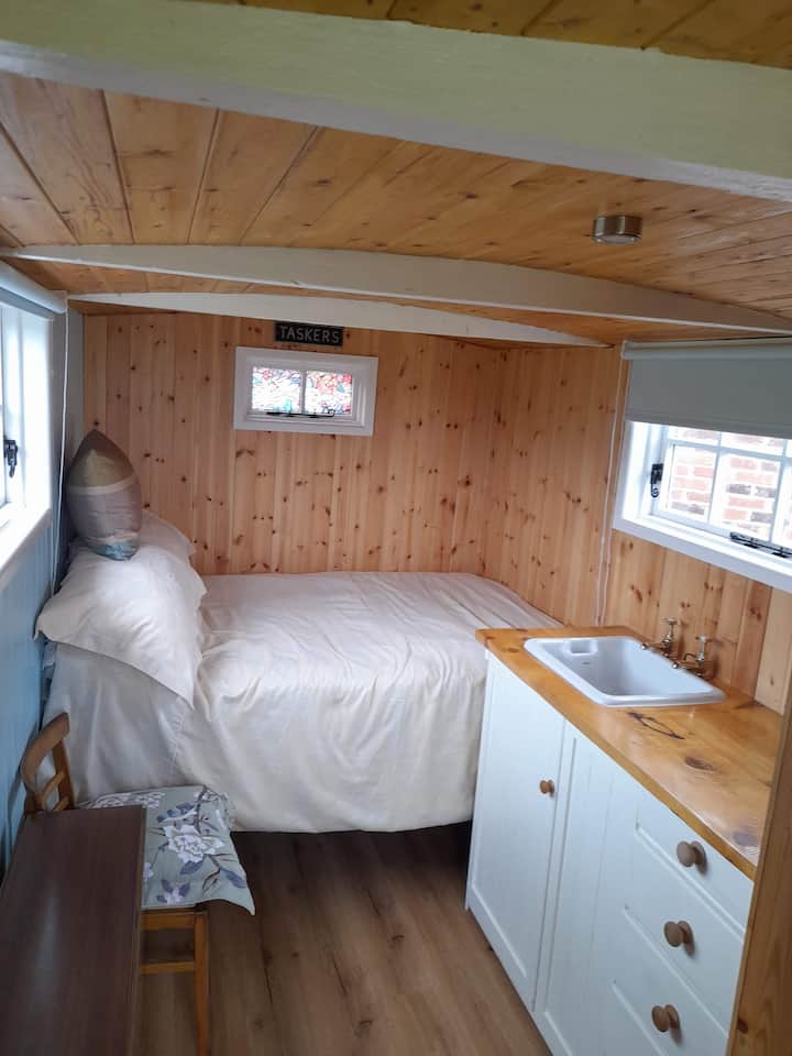 Taskers Living Van In Wilmslow - Knutsford