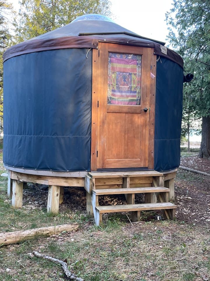 Jasper & Moss Blue Yurt #1 - Cheboygan, MI