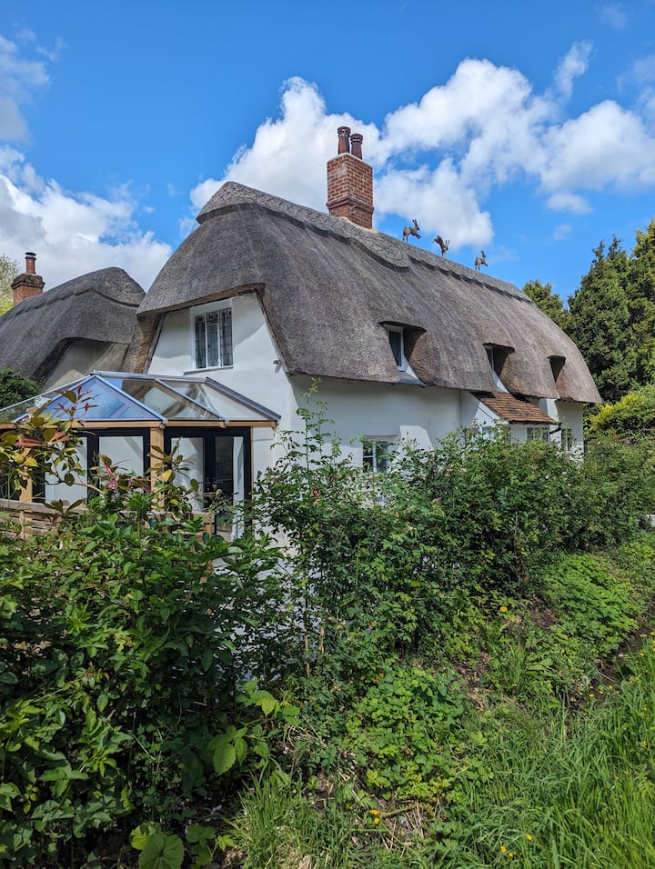 Cottage In Lower Hartwell, Bucks - Aylesbury