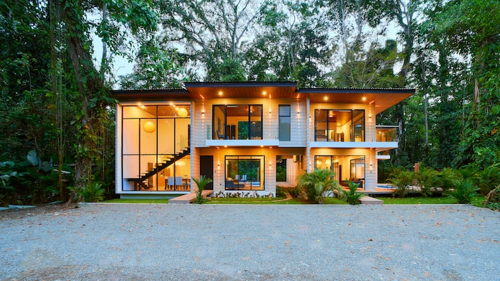 Welcome To Casa Arena! - Punta Uva