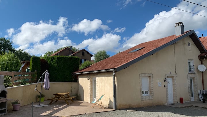 Cottage In The Heart Of A Beautiful Small Village - Lure