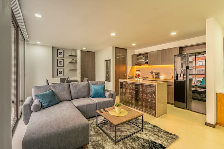 Modern 2br Condo  El Poblado, Desk Workspace, Pool - Medellín, Colombia