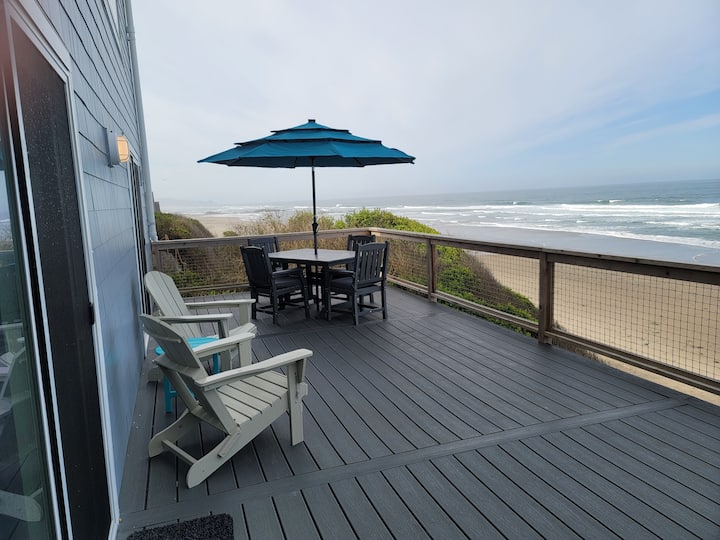 Two Bedroom King Suite (Captain's Quarters) - Lincoln City, OR