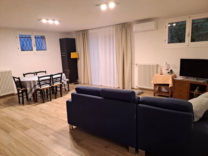Taverna Indipendente Open Space - Reggio Emilia