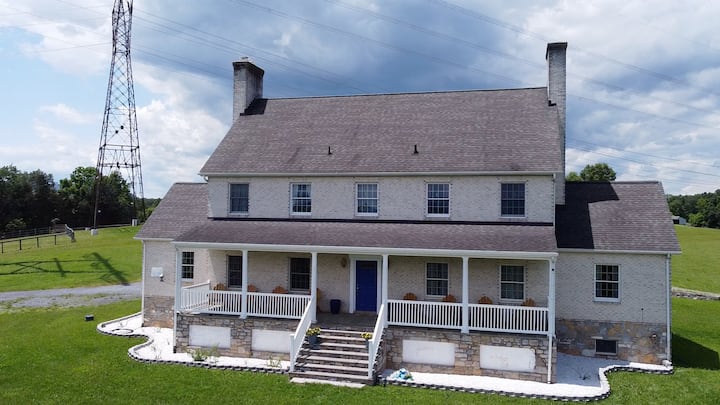 Blue Stone Ranch Rental - Front Royal, VA