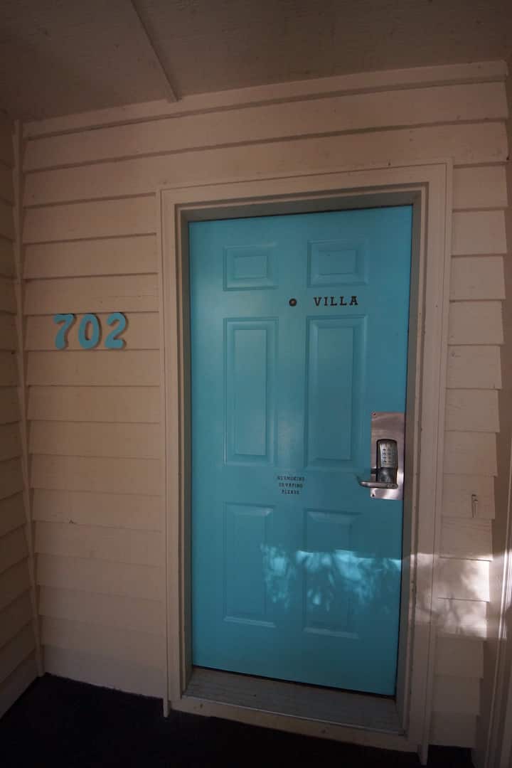 Beach Hideaway 1 Bedroom 2 Beds
Pet Friendly - Sunset Beach, NC