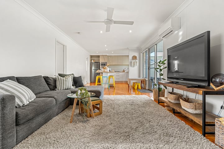 Sun & Salt West Beach - Family Beachside Comfort - Adelaide