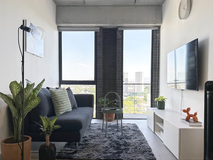 Moderno Departamento Con Balcón En La Americana - Guadalajara
