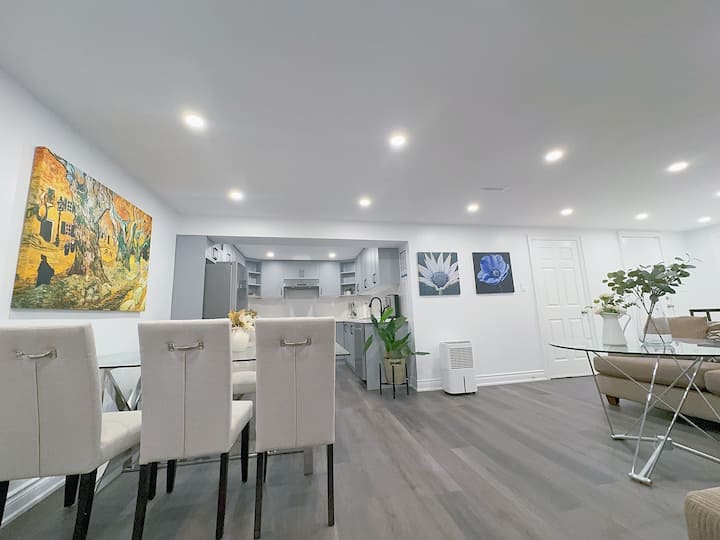 Teseo Richmond Hill Fancy 3br 2wr 2parking For 6 - Toronto