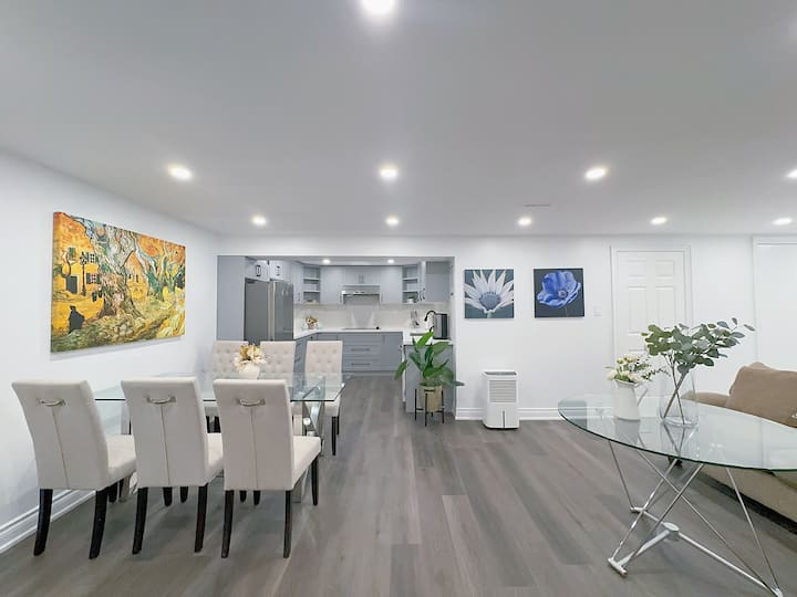 Teseo Richmond Hill Fancy 3br 2wr 2parking For 6 - Toronto, ON