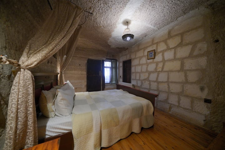 Turan Unique Cave Triple - Cappadocia