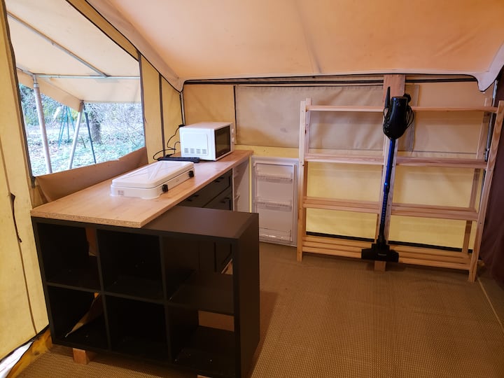 Tente Safari 25m² Sans Sanitaires - Les Eyzies-de-Tayac-Sireuil