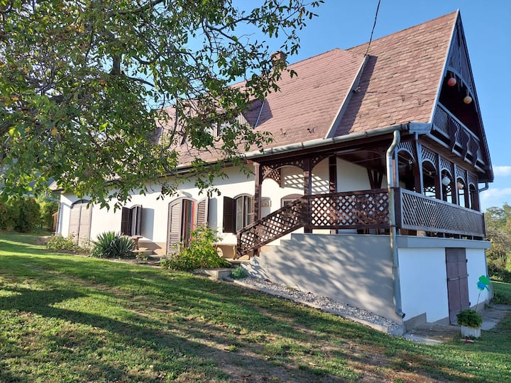 Szijártó Apartman Bed01 - Balatonfenyves