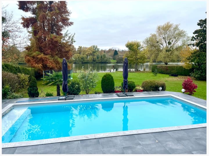 Villa Piscine Ponton Seine - Savigny-le-Temple
