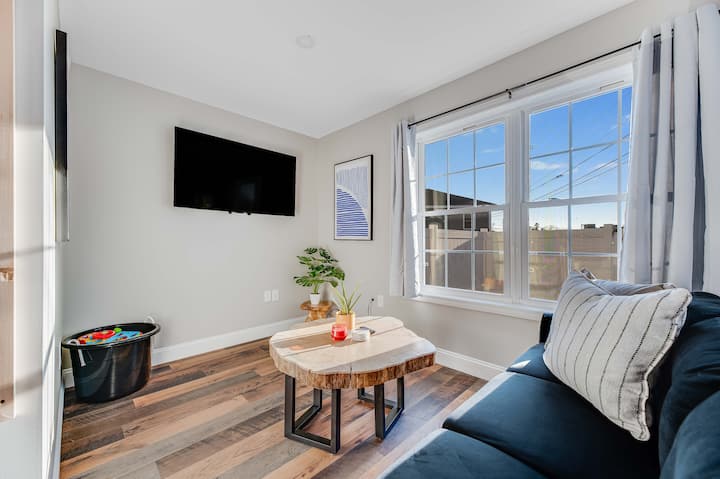 Luxury 2-bedroom Condo In Old Orchard Beach - Scarborough, ME