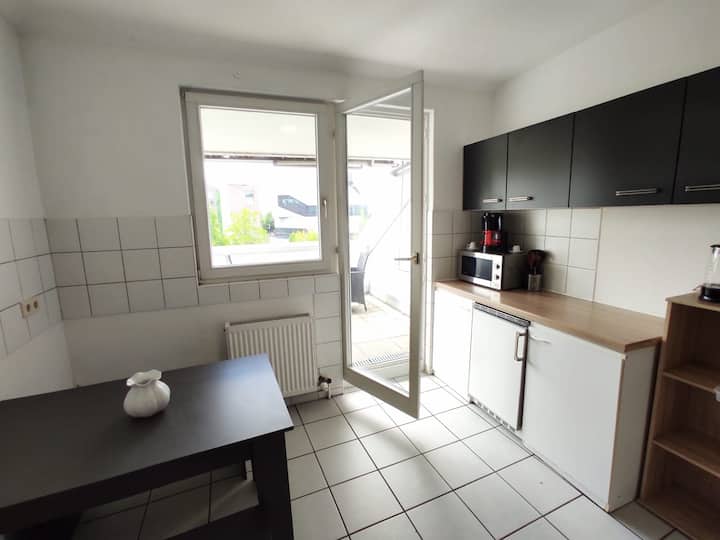 Wohnung Mit Küche, Bad U. Balkon - Neckarsulm