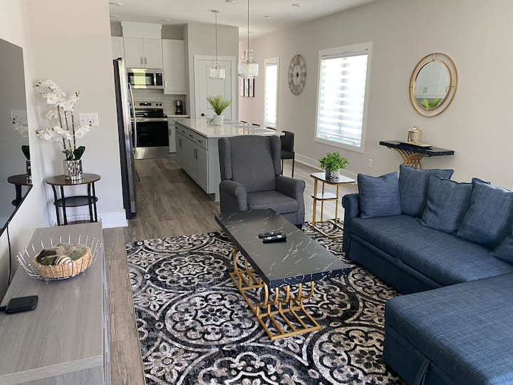 Cozy Modern Duplex 3 Bed 3 Bath Unit B - Durham, NC