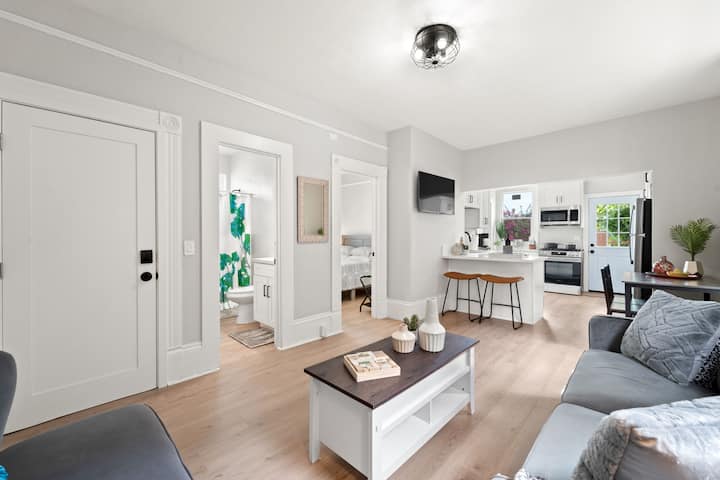 The Crown Victoria: Barrio Logan - Coronado, CA