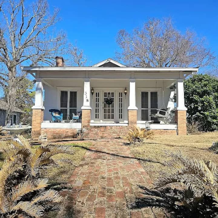Historic Craftsmen Style Home - Bossier City, LA