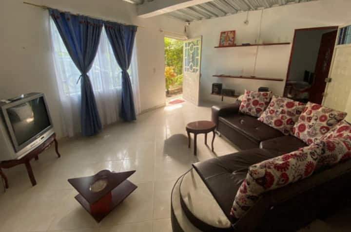 Casa De Descanso En Ricaurte - Ricaurte