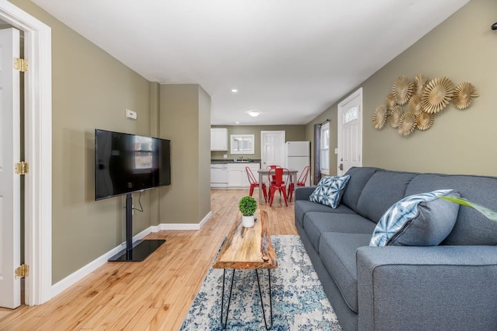 Peaceful Bangor Getaway | Clean & Cozy 2br Home - Bangor, ME