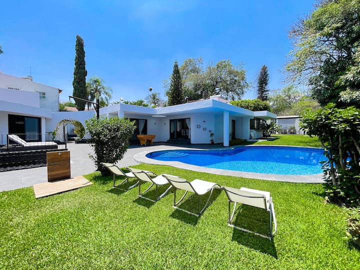 Casa Mere. Zona Dorada Cuernavaca/familias Grandes - Jiutepec