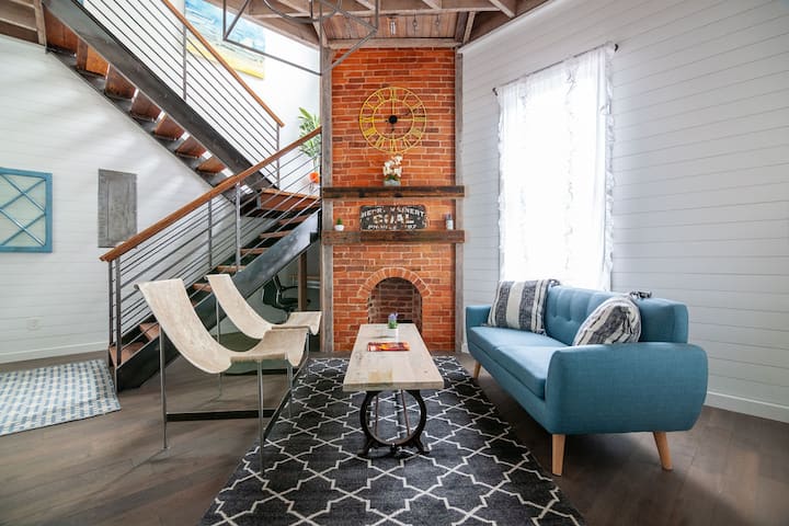 The Elm House~walk To Everything~royal Beds - Atlanta