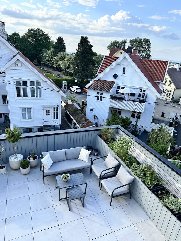Sjarmerende Og Sentral Leilighet Med Stor Ballkong - Stavanger