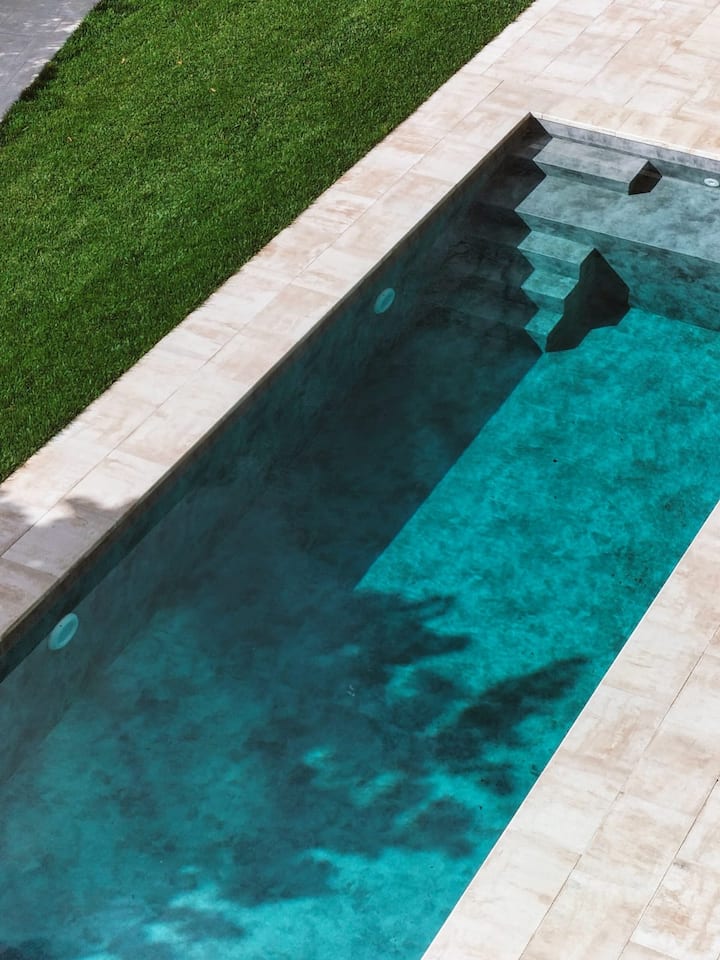 Luminosa Vivienda Con Vistas Panorámicas Y Piscina - Espinelves