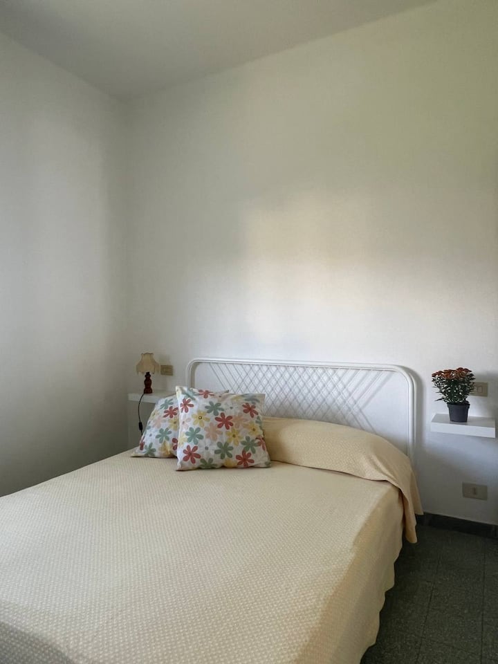 Camera Doppia Con Bagno Privato In Stanza - Massa
