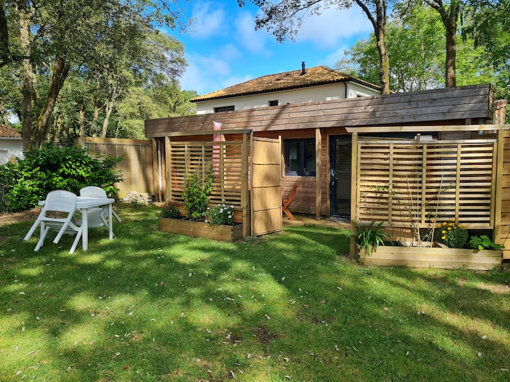 Maisonnette En Bois - Saint-Michel-Chef-Chef