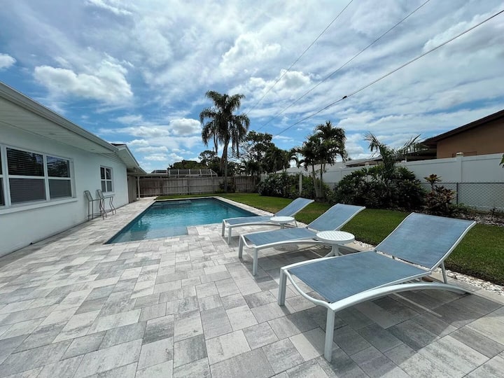 Heated/chilled Salt Pool | 5 Min To Img, 15 To Ami - Bradenton, FL