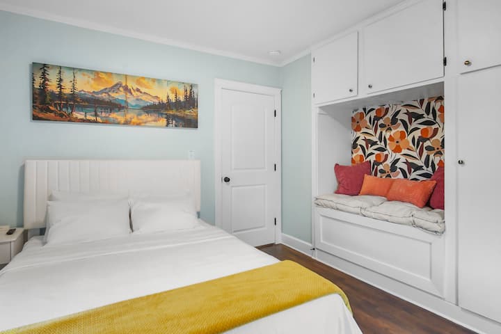 Centrally Located + Cozy + Family Friendly - Yakima, WA