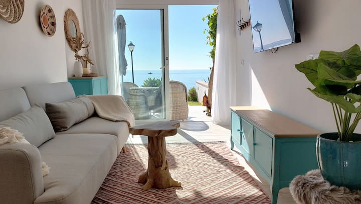 Cosy Beach House - First Row - Manilva