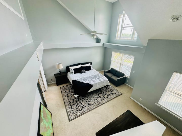 4 Bedroom, Brick Townhome With In-home Elevator - Pooler, GA