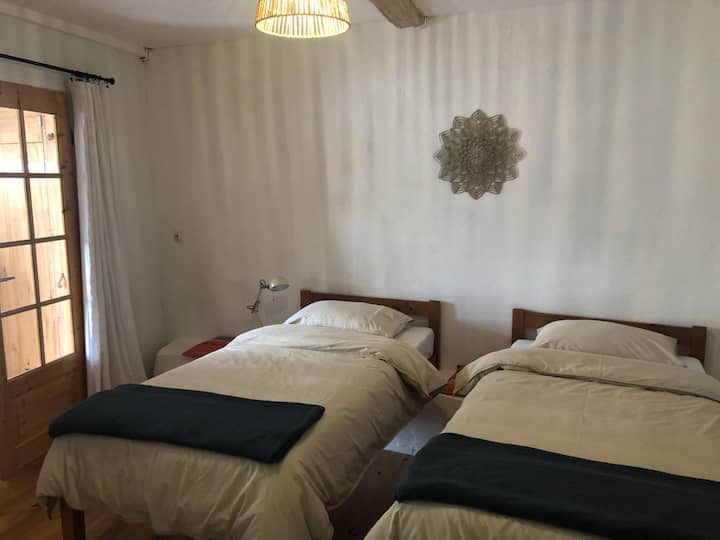 Comfortable Room With En-suite In Heart Of Arles - Arles-sur-Tech
