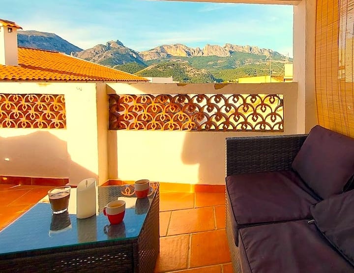 Casa Amarilla - Callosa d'en Sarrià