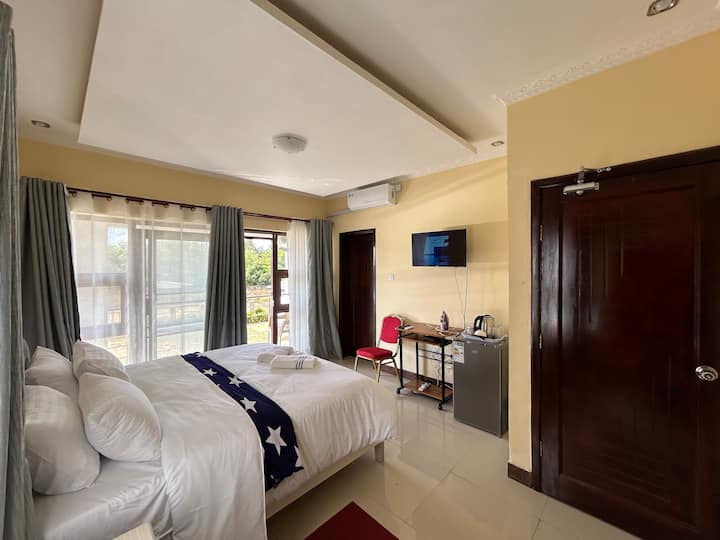 Felido Apartments - King Room (No Load Shedding) - Lusaka