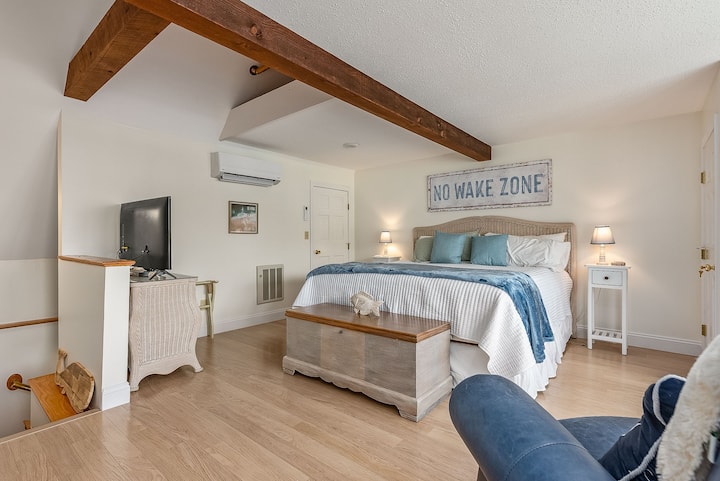 Cozy Beach Condo - Rye, NH
