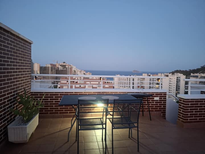 Sea View Apartment In Benidorm - Villajoyosa