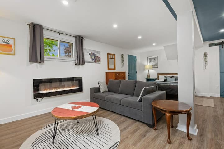 Cozy Modern Studio - Kingston